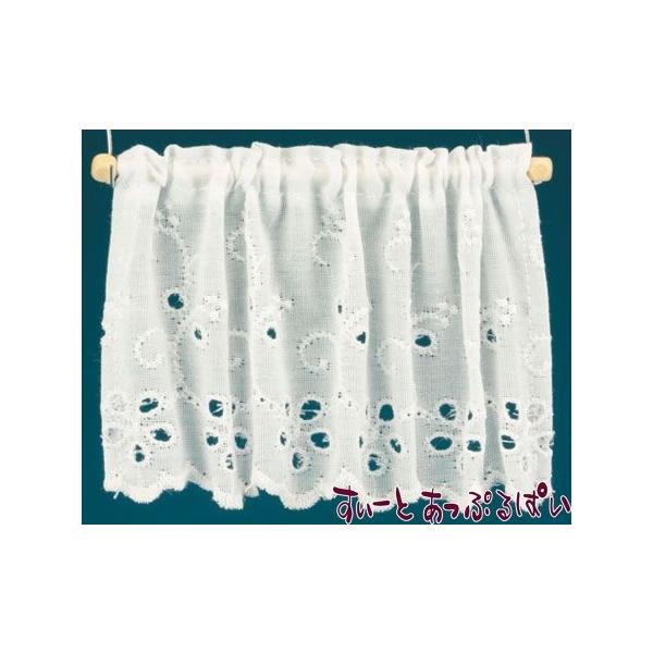 アメリカでバーバラおばさんが一つ一つ手作りしております、ドールハウス用のカーテンです！！結構よくできていて、実際に開閉ができますし、なんともかわいらしいカーテンです。もちろん、ソーイングが得意な方は、これを参考に自作しても良いですよね！手作...