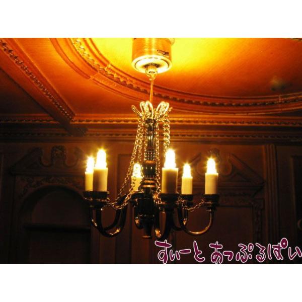 【明るい！】【リーズナブル！】ブロンズブラックの素敵なろうそく型シャンデリアです！結構明るいです！ボタン電池式で配線不要！店長お勧めです！！ムマグネットの板が付属しており、ドールハウスの天井にそのマグネット板を貼りつけ、そこにこの照明を磁力...