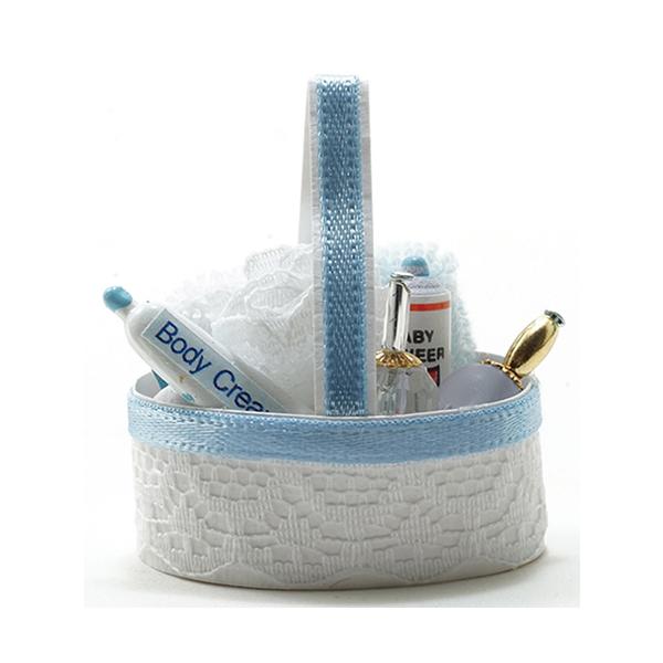 かわいいものがいっぱい詰まったバスアクセサリーのバスケットです。バスルームにポンと置くだけで、一気に臨場感増しますよ！ぜひあなたのドールハウスに！サイズ：幅33x奥行き24x高さ35ミリ（ハンドル含む）。※小物は取り出せません。