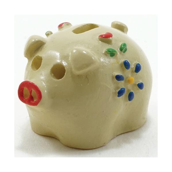 貯金箱のミニチュアです！なんだか懐かしい商品ですね！のび太の貯金箱も、あさりちゃんの貯金箱も、ぶたさんだったような？！昭和のお部屋作りにも使えそうですね！今はお年玉も電子マネーだそうですから…いつか、貯金箱は消える存在かもしれませんね…。昭...