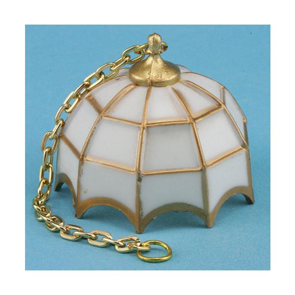 こちらは非点灯のペンダントライトになります。点灯はしませんが、部屋の飾りとしてグッドですね！ぜひあなたのドールハウスに！傘の直径35ミリ。傘の高さ約30ミリ（金色の金具の部分含む）、チェーンの長さ約70ミリ。