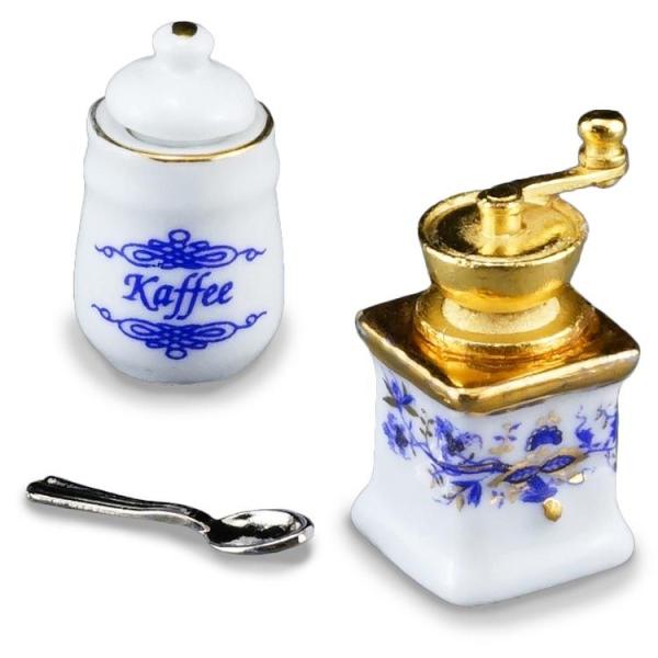 ドイツロイター社製のミニチュアです。かわいいコーヒーミルと、保存ポット、スプーンのセットです。ぜひドールハウスのキッチンに！アクリルケース入りです。アクリルケースのサイズ：Ｗ55ｘＤ42ｘＨ35。スケールは１/１２です。※ハンドルは回りませ...