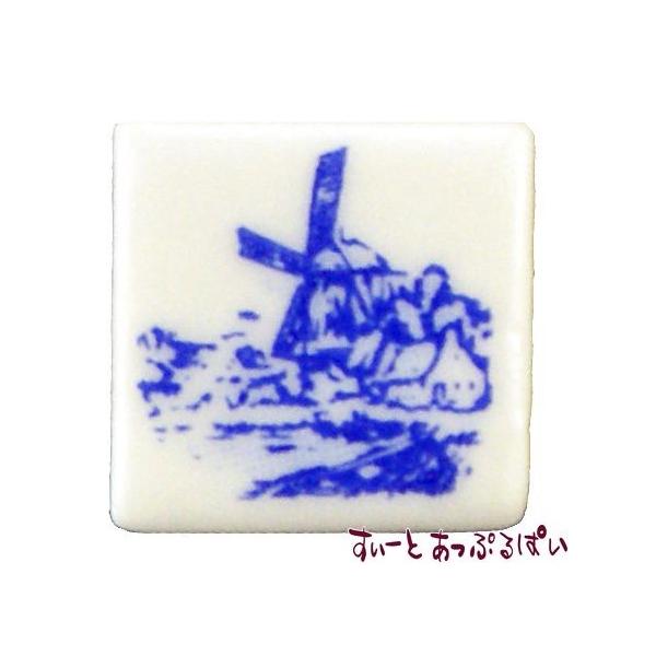 陶器製のタイル12枚セットです！こちらは、３種類の柄がアソートでセットになっています。下写真のように、ロイター社の暖炉などをデコレーションすることができます。もちろん、他のことに使ってもＯＫですよ！タイル一枚のサイズ：13ｘ13ｍｍ、厚み約2ｍｍ