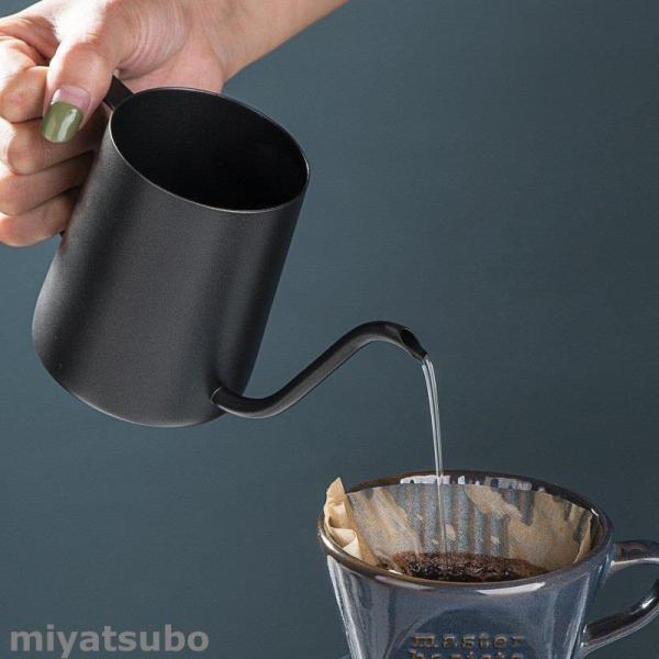 【商品名】コーヒードリップポット★サイズ（CM)：A250ml(7.2*7.2*6.5) B350ml(8.5*8.5*7)★重量（g）：A(125) B(150)★素材(%)：ステンレススチール★原産国：中国★注意事項※食器洗い乾燥機には...