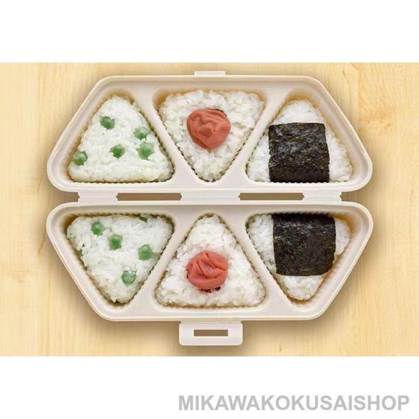 商品名:おにぎり型 6個 おにぎりメーカー おにぎりケース 三角おにぎり型 6穴 おにぎりメーカー 三角おにぎりの型 お弁当箱 弁当箱 おにぎり型 型抜き 簡単 かんたん 時短 お弁当                            ...