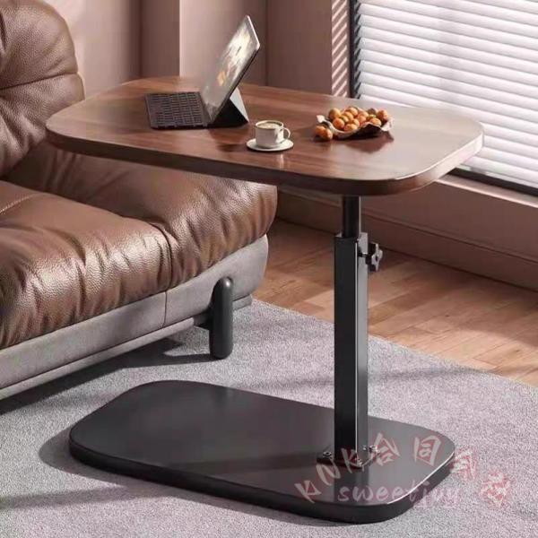 360°回転と自由な高さ調整、様々なニーズに対応 このソファサイドテーブルは、360°回転する天板と49cmから76cmまでの高さ調節機能を備えており、必要に応じて高さと角度を調整できます。異なるソファやベッドサイドに適しており、生活をより...
