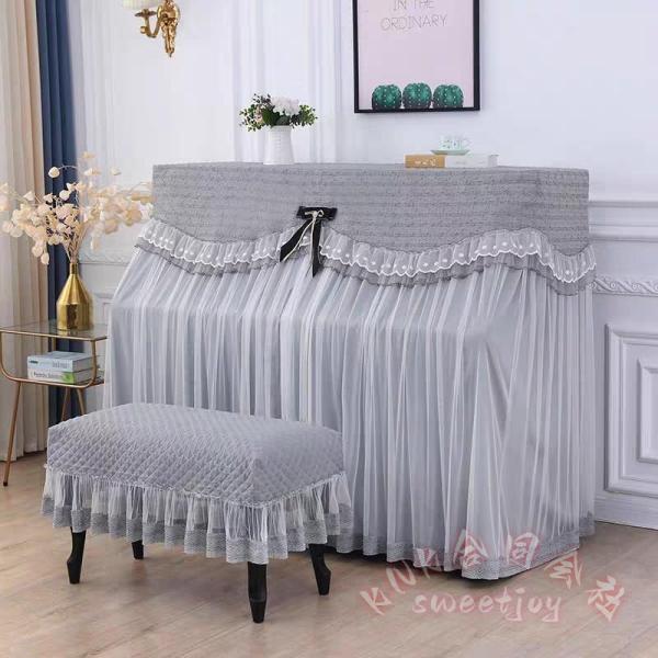 【多機能】ピアノをきれいに守ってあげることは、長く使い続けることができます。ホコリやキズからピアノを守ります、ピアノだけではなく、ローボードや下駄箱など長めの家具のカバーリングにもお使い頂けます。また、トップカバーなら電子ピアノにも使うこと...