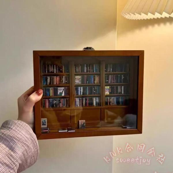 説明:[高品質素材]振動本棚は高品質の木材素材で作られており.耐久性があり.変形しにくいです.部屋を飾り.家を楽しさと魅力に満ちたものにすることができます.[シェイク可能]ミニチュアブックディスプレイは.シェイクすることで内部の本を並べ替え...