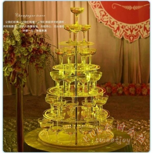 シャンパンタワーディスプレイ、パーティー用の5層ハート型のアクリルゴブレットワインタワー、ロマンチックな赤ワインスタンド60カップ入り、結婚披露宴の誕生