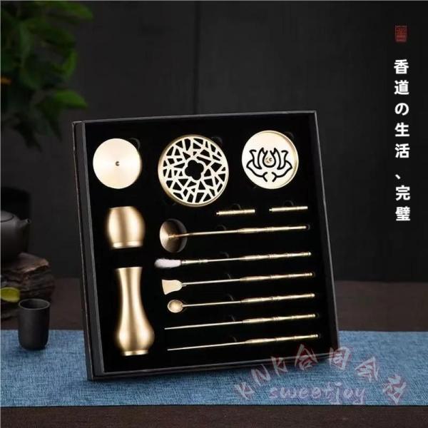 厳選された高品質の真ちゅうは、高温染色と鍛造技術を採用し、厚くて質感があります。全体的なツールは非常にスムーズできれいです機械と手動の二重研削により、ツール全体が非常に滑らかできちんとしていて、デジタルで刻まれています。パウダートラフは滑ら...