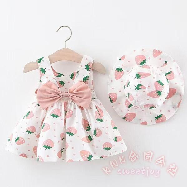 商品説明カラー（写真参考）素材 　綿?ポリエステルお宮参りや100日祝い、写真撮りや1歳のお誕生日など使い回しができるので重宝します。出産祝いにもが出ているなので、ぜひお手に取ってみてくださいね。*平置き採寸、多少誤差があります。サイズの確...