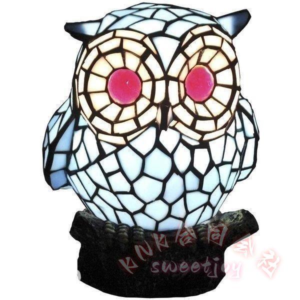 カラー：画像通りサイズ:長さ23*幅23*高さ28センチ、重さ:約2KG。1*25W（最大）電球（別売）、110V電圧285枚彩色ガラスと２個ガラス玉からなる照明お祝い：母の日、父の日、誕生日、結婚記念日、結婚祝い、卒業、出産祝い、クリスマ...