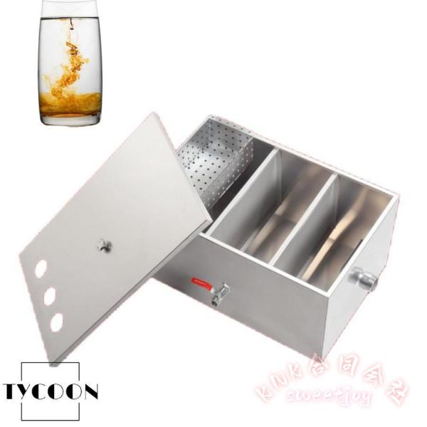 【3段階濾過・大容量】グリストラップは3段階の深い濾過で設計されており、グリースをより良く分離します。グリストラップの寸法は35×25×23cmです。入口が 1 つの設計なので、毎日のニーズに完全に対応します。【優れたシール効果】優れたシー...