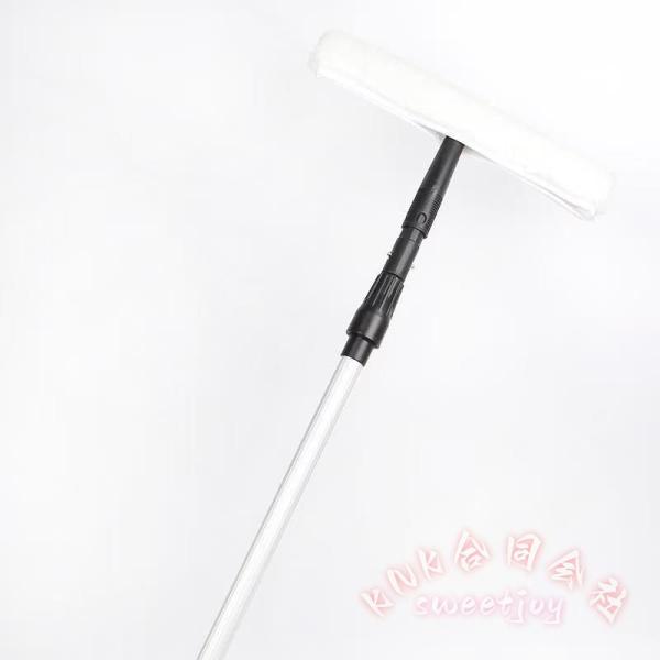 1.ポールの長さ最長3.6m2.高い所のお掃除に！3.クモの巣をからめ取る♪超極細繊維のマイクロファイバーで汚れを取る力は抜群！ 掃除用品 便利品4.【取付】ハンドルとブラシヘッドの両方にも便利な取り付けのように設計しております。繋ぎ目のと...