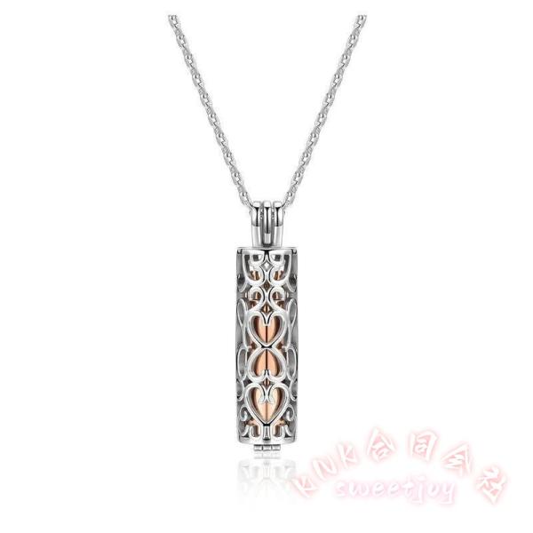 商品名Jovivi Mak 遺骨ペンダント ネックレス ロケット 透かし彫りデザイン 遺骨 遺髪 遺灰 毛髪 薬 香水 防水中空 手元供養 記念 商品説明・サイズ：ペンダント10*10*43mm、ボトル：7*28mm・デザイン：透かし彫りデ...