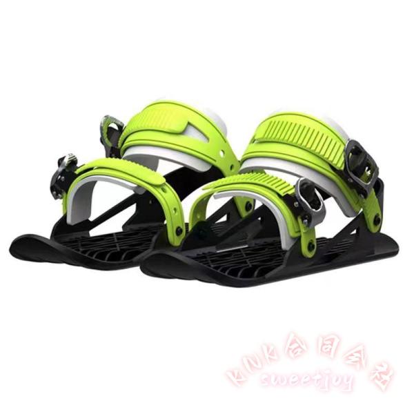 【特徴】伝統的なスキーの装備は重くて、持ちにくいです。このミニスキー靴は冬の雪の上を走るのを楽しめるだけでなく、荷物の中に入れやすくて、スペースを占めません。スキーよりも簡単！日本での体験レビュー。【滑り止め+防水】：このスケートシューズに...