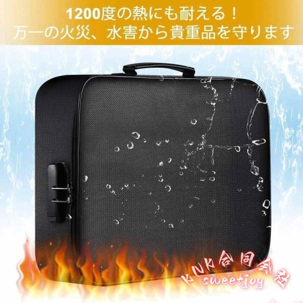 使いやすさにとことんこだわり?メッシュポケット × 8?カード入れ × 16?小物ポケット × 4?メッシュポケット × 4?メインポケット × 1など様々なポケットで種類別に収納でき、収納力も抜群です！また内側にメインポケットも付いており...