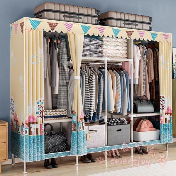 【丈夫で丈夫なワードローブ】: ワードローブはスチールチューブ、コネクター、キャンバスでできており、ワードローブはより耐久性があり、崩れにくくなっています。【省スペース設計】: この寝室の収納は、真ん中と下の棚にブームがあり、両側に棚があり...