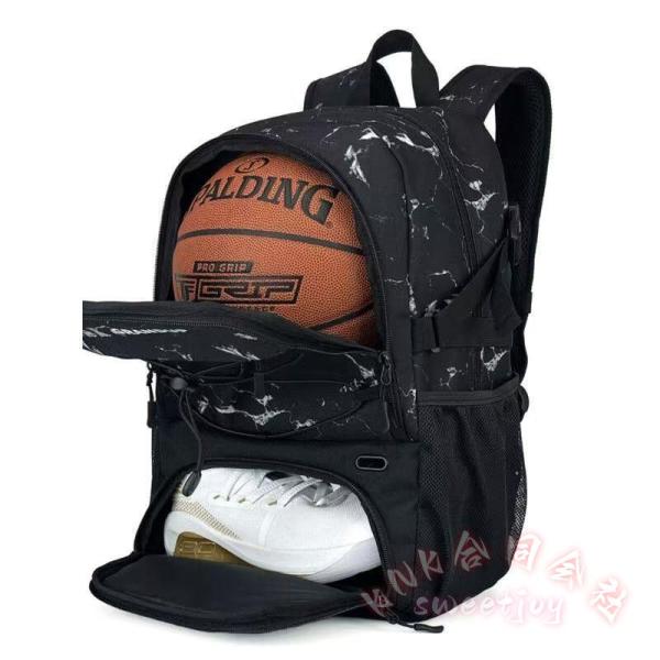 人気スポーツから、ボールが収納できる便利なバッグのご紹介です。 リュック本体は通学や部活にピッタリの大容量仕様！ ボールが外側に収納できるので、リュックの容量が広くなりとても便利♪ 毎日の通学にはもちろん、合宿・遠征時にも大活躍です！！ さ...