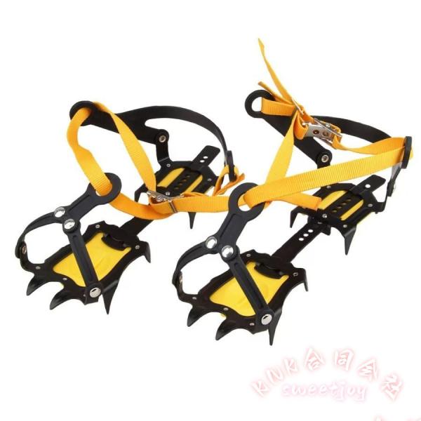 ★凍った路面や雪道は滑りやすく危険ですが、アイゼンを取り付ければしっかりグリップで安全です。★従来品よりも簡単に着脱が可能になりましたので屈む動作が短い時間で済みます。★冬の低山や夏の雪渓歩行、氷結した林道歩行、残雪期の渓流釣行、山菜取りな...