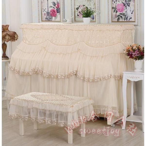 セット内容：サイズ：1人掛け椅子カバー(38*58CM)              2人掛け椅子カバー(38*78CM)              ピアノカバー150*36*120【素材】ポリエステル繊維上品なライトブラウンでクラシカルなピ...