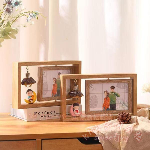 木目のアイデアは両面のフォトフレームを回転させ、アートは装飾品を置きます  両面 ディスプレイ おしゃれ 写真立て 写真