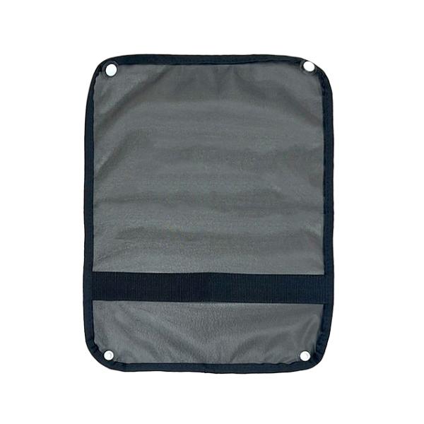 ・チャイルドシートレインカバー用オプションの日よけメッシュ・紫外線遮蔽率70％以上のメッシュ生地でお子様への日差しを軽減・本体のボタンに留めるだけの簡単取り付け・対応レインカバー：D-5FA-BB01、D-5FBB-PS ■素材　ポリエステ...