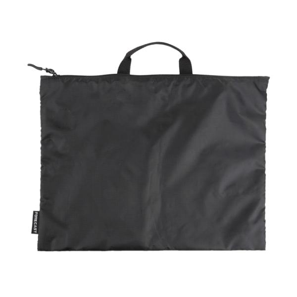 ・濡れたレインウェアや傘を収納できる吸水ケース・レインウェア、折り畳み傘、タオル等、外出中でもサッと収納することが可能・内側はマイクロファイバーでしっかり吸水・持ち運びに便利な持ち手付き■素材　表地：ポリエステル100％裏地：ナイロン65％...