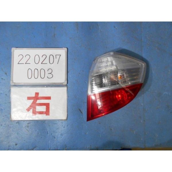 **** 商品説明を必ずご確認ください ****部品管理番号：220207000315500部品メーカー：スタンレー部品名：右テールランプ部品メーカー品番：P7612部品区分：リサイクル品管理品番：403408車名：フィット車両タイプ名：5...