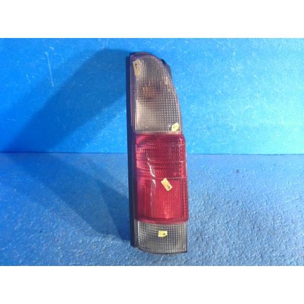 **** 商品説明を必ずご確認ください ****部品管理番号：230210000515600部品メーカー：コイトメーカー純正品番：81560-97513-000部品名：左テールランプ部品メーカー品番：220-51643部品区分：リサイクル品...