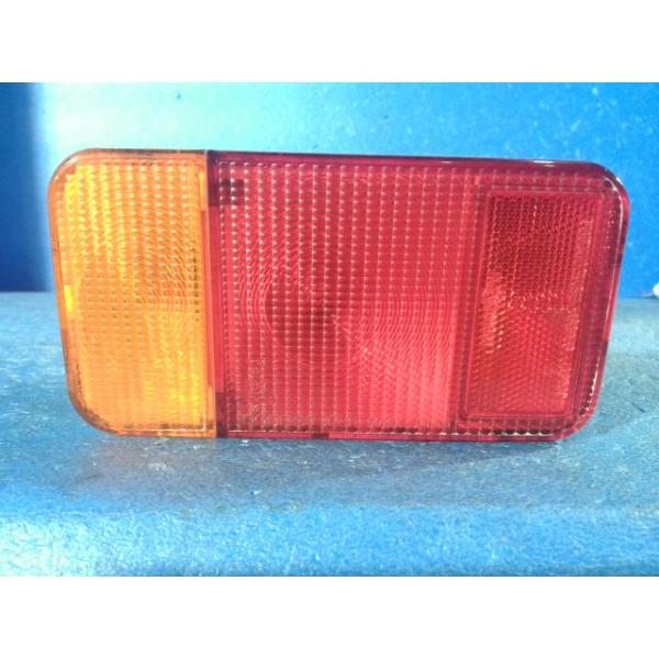 **** 商品説明を必ずご確認ください ****部品管理番号：230304001815600部品メーカー：トウカイメーカー純正品番：35604-82M01部品名：左テールランプ部品メーカー品番：35701-67H0部品区分：リサイクル品管理...