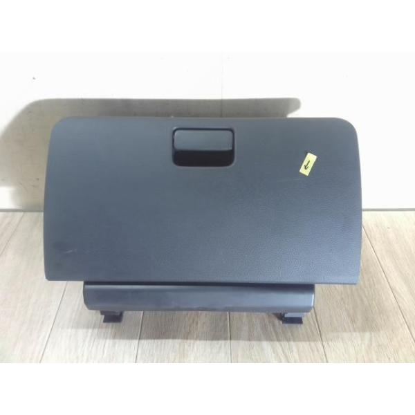 **** 商品説明を必ずご確認ください ****部品管理番号：240124000670210メーカー純正品番：73410-76R00-5PK部品名：グローブBOX部品区分：リサイクル品管理品番：004156車名：クロスビー車両タイプ名：5D...