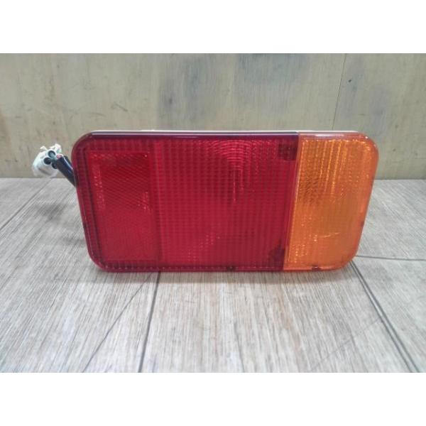 **** 商品説明を必ずご確認ください ****部品管理番号：250926000615500部品メーカー：トウカイメーカー純正品番：35603-82M01部品名：右テールランプ部品メーカー品番：35701-67H0部品区分：リサイクル品車名...