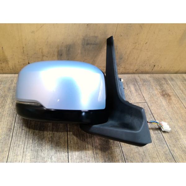 **** 商品説明を必ずご確認ください ****部品管理番号：260416000513500メーカー純正品番：76208-TTA-J11部品名：右サイドミラーメーカー代替品番：76208-TTA-J12部品区分：リサイクル品車名：Ｎ−ＢＯＸ...