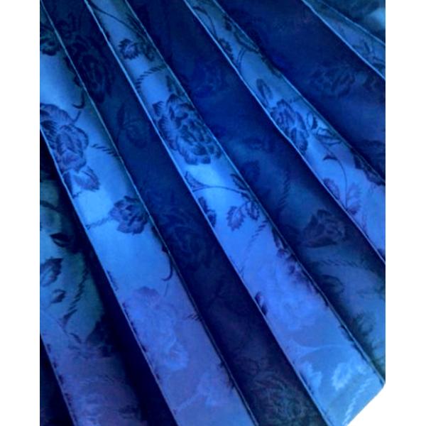 【国産】シャルローズ遮光性カーテン(センターカーテン　丈１４０ｃｍハイルーフ車用)左右２枚入り◎運転席とベッドを仕切るカーテンです。■サイズ　幅１２０ｃｍ×高さ１４０ｃｍ　（２枚入）４トン〜大型まで取付可能■左右２枚入■プリーツ式（アコーデ...