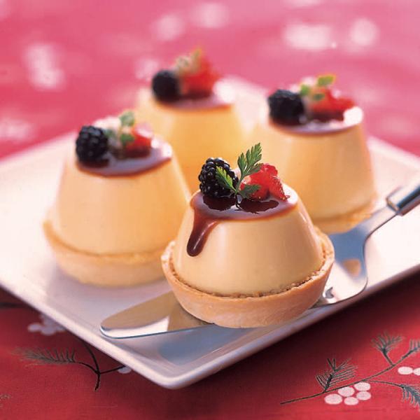 【業務用】【業務用食材】【常温商品】【7,990円以上ご購入で送料無料】【食彩ネットショップ】デザートの定番のプリンを熱湯と牛乳を使って簡単に作れます。卵不使用です。■原材料：糖類｛ぶどう糖(アメリカ、日本など)、砂糖(タイ、オーストラリア...