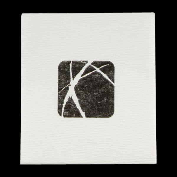 【業務用】【常温商品】【規格内容】幅１１０×長さ９５ｍｍ【材質】紙【補足２】使い捨て【色】白黒【柄】柄付【商品特徴】ザラっとした手触りとかすれた風合いが、お店の「味」を演出します。吸水性の高い紙をクロス折（四ツ折）にした紙コースターです（展...