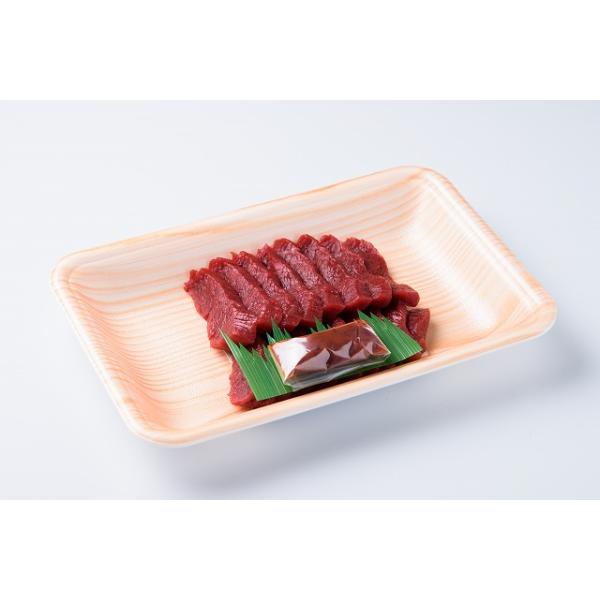 【会津馬刺し　ヒレ馬刺し　スライス　83g】内容量：83g　(辛し味噌たれ1つ付き)賞味期限：発送日から2日間（要冷蔵）原産地：国産【当店では生にこだわって、一度も冷凍せずに新鮮なまま全国へお届けしております。】とにかくやわらかい馬刺し！と...