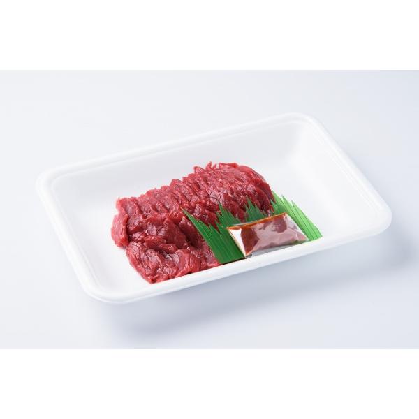 【会津馬刺し　モモ馬刺し(ランプ)　スライス　94g】内容量：94g　(辛し味噌たれ1つ付き)賞味期限：発送日から2日間（要冷蔵）原産地：国産【当店では生にこだわって、一度も冷凍せずに新鮮なまま全国へお届けしております。】確かな目で厳選した...