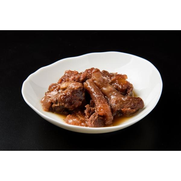 【会津馬肉　馬太スジ煮込み　調理済み】内容量：200g賞味期限：発送日から開封しない状態で30日間（要冷凍）原産地：国産馬の太スジをトロトロになるまで9時間煮込み、昔ながらの味付けをし(甘め)、さらに1時間煮込みました！湯せん、または袋から...