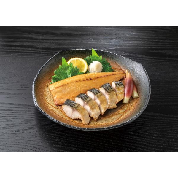 脂の乗ったノルウェー産のさばを使用。薫液を一切使用せず調味液に漬け込み、桜100％のチップでじっくり燻し、解凍するだけで食べられる本格的なさばの温燻製品です。ワインや洋酒のおつまみに、チーズやクラッカーと一緒に盛り付けてオードブルとしてもご...