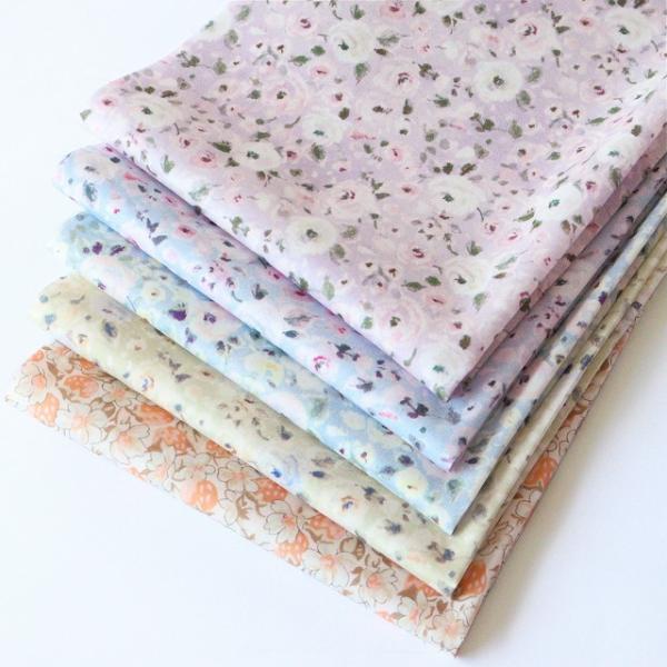 ●　2024年11月11日（月）19時販売開始　●生地サイズ：　ヨコ約26cm×タテ約30cm　《5枚入り》素材：綿100％【サンドウ限定柄】『Dewy Rose』4色と『Ashtead』【サンドウオリジナルカラー】1色を5枚セットにしまし...