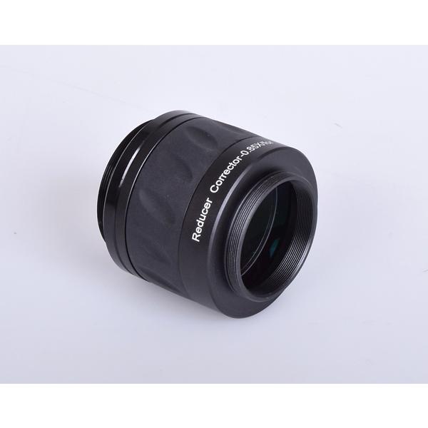 EVOSTAR72EDレデューサーは焦点距離を0.85倍に縮め、周辺像を改善します。カメラマウント（別売）の規格はM48です。スカイウォッチャーEVOSTAR72ED鏡筒の焦点距離を0.85倍に縮小し（焦点距離357mm　口径比4.9）、視...