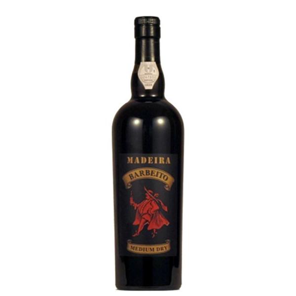 ほのかな甘みと酸味のバランスが取れた、さらっとしたマデイラワイン。アペリティフとして、またナイトキャップとしてお楽しみいただける他、様々な料理に応用できることで定評がある。