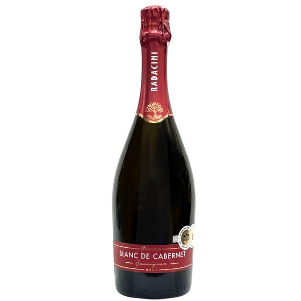 ソムリエもびっくり！カベルネ・ソーヴィニヨンで造られた白スパークリングワイン！産地：モルドバワイナリー名：ラダチーニ・ワインズタイプ：白/やさしい辛口/スパークリングワイン葡萄品種：カベルネ・ソーヴィニヨン 100％カベルネ・ソーヴィニヨン...