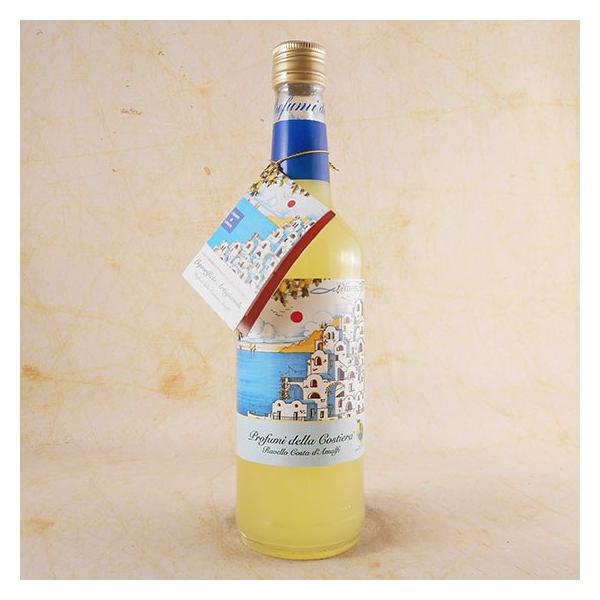 アマルフィ海岸及びカプリ島で、「母の味」としてつくられてきたリモンチェッロを、一切妥協を許さずひたすら手づくりにこだわり、つくってきた老舗が「プロフーミ・デッラ・コスティエーラ」社です。 長年、家庭消費用のリモンチェッロを造ってきた「マンス...