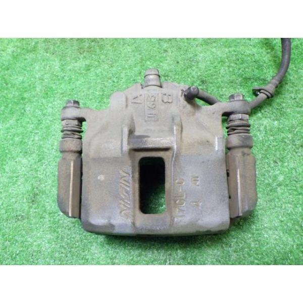**** 商品説明を必ずご確認ください ****部品管理番号：000001424844360部品名：左フロントキャリパー部品区分：リサイクル品車名：ヌエラ車両タイプ名：55553通称型式：CL8認定型式：ABA-CL8年式：2004年9月グ...