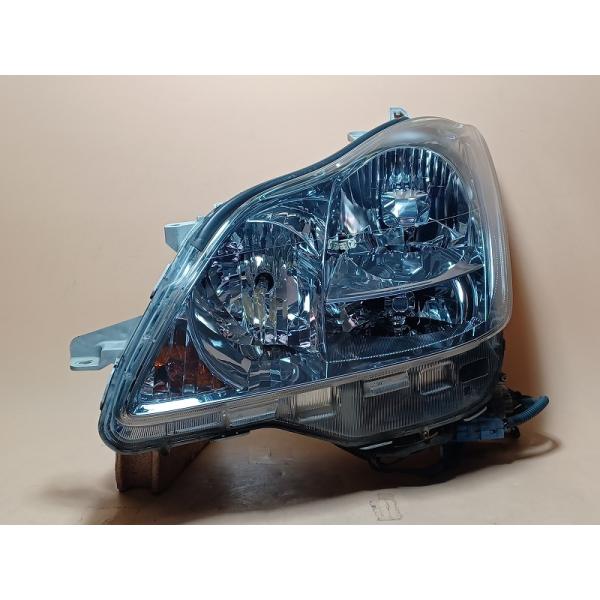 **** 商品説明を必ずご確認ください ****部品管理番号：000001440410900メーカー純正品番：81150-30A70部品名：左ヘッドランプ・ヘッドライト部品区分：リビルト品車名：クラウン車両タイプ名：4ドアセダン通称型式：G...