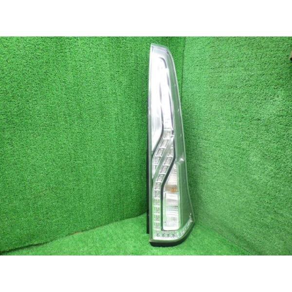 **** 商品説明を必ずご確認ください ****部品管理番号：000001460215500メーカー純正品番：26550-3JY0A部品名：右テールランプ・テールライト部品区分：リサイクル品車名：セレナ車両タイプ名：55589通称型式：ED...