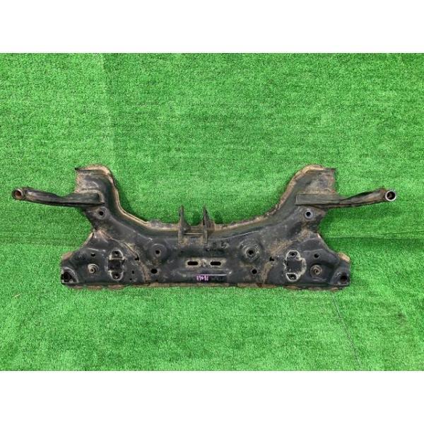 **** 商品説明を必ずご確認ください ****部品管理番号：000001606351710メーカー純正品番：D651-34-800部品名：フロントメンバー部品区分：リサイクル品車名：デミオ車両タイプ名：5ドアハッチバック通称型式：DE3F...